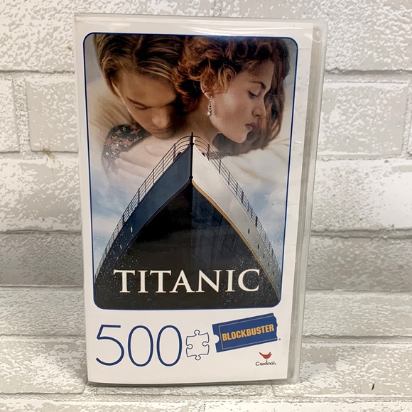 SPINMASTER | Games | 50piece Titanic Puzzle Inside Vhs Blockbuster ...